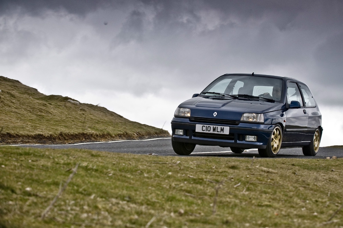 Reviving the legend: Renault Clio Williams - Shiftndrive